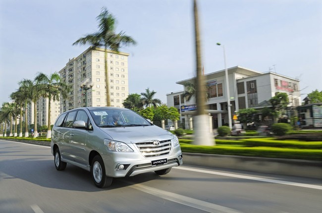 Toyota Innova 2015 giá bao nhiêu? Đánh giá sơ bộ Innova 2015